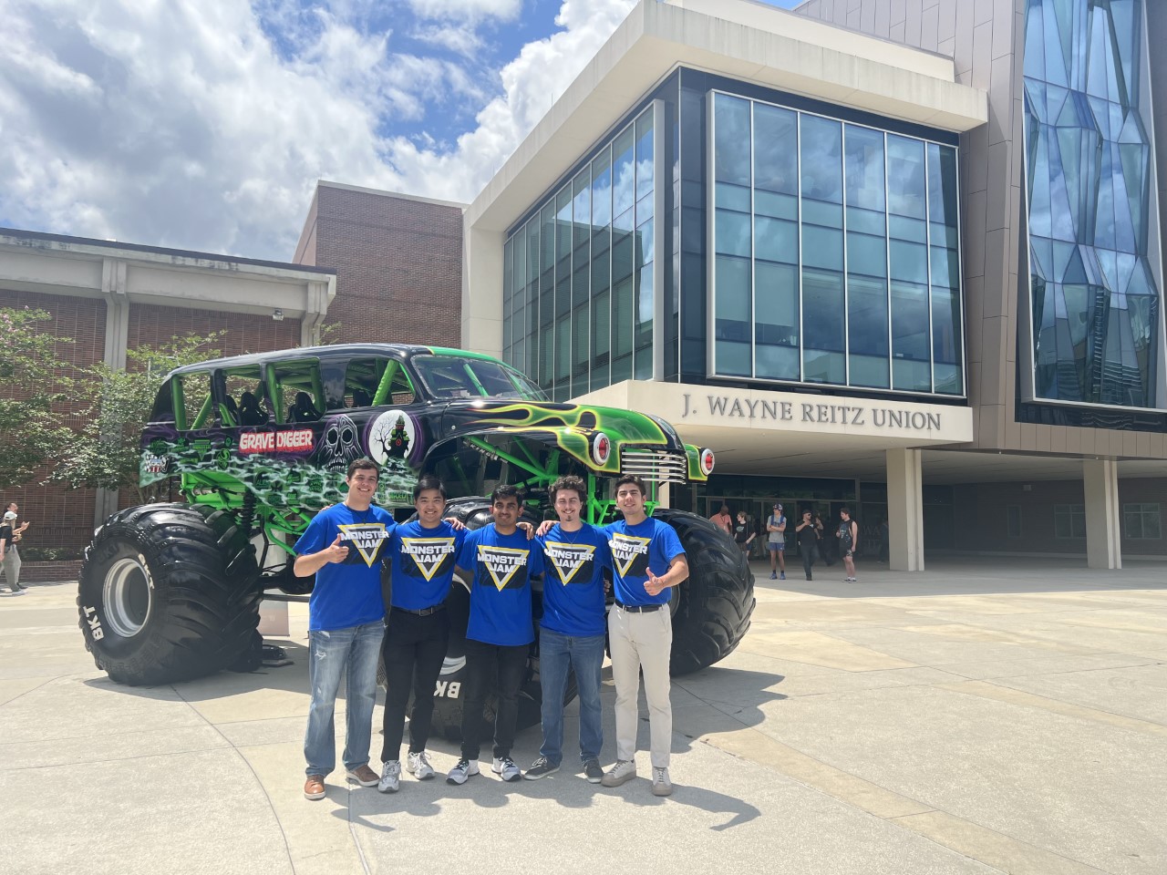 Feld Entertainment Teams with University of Florida for Engineering ...